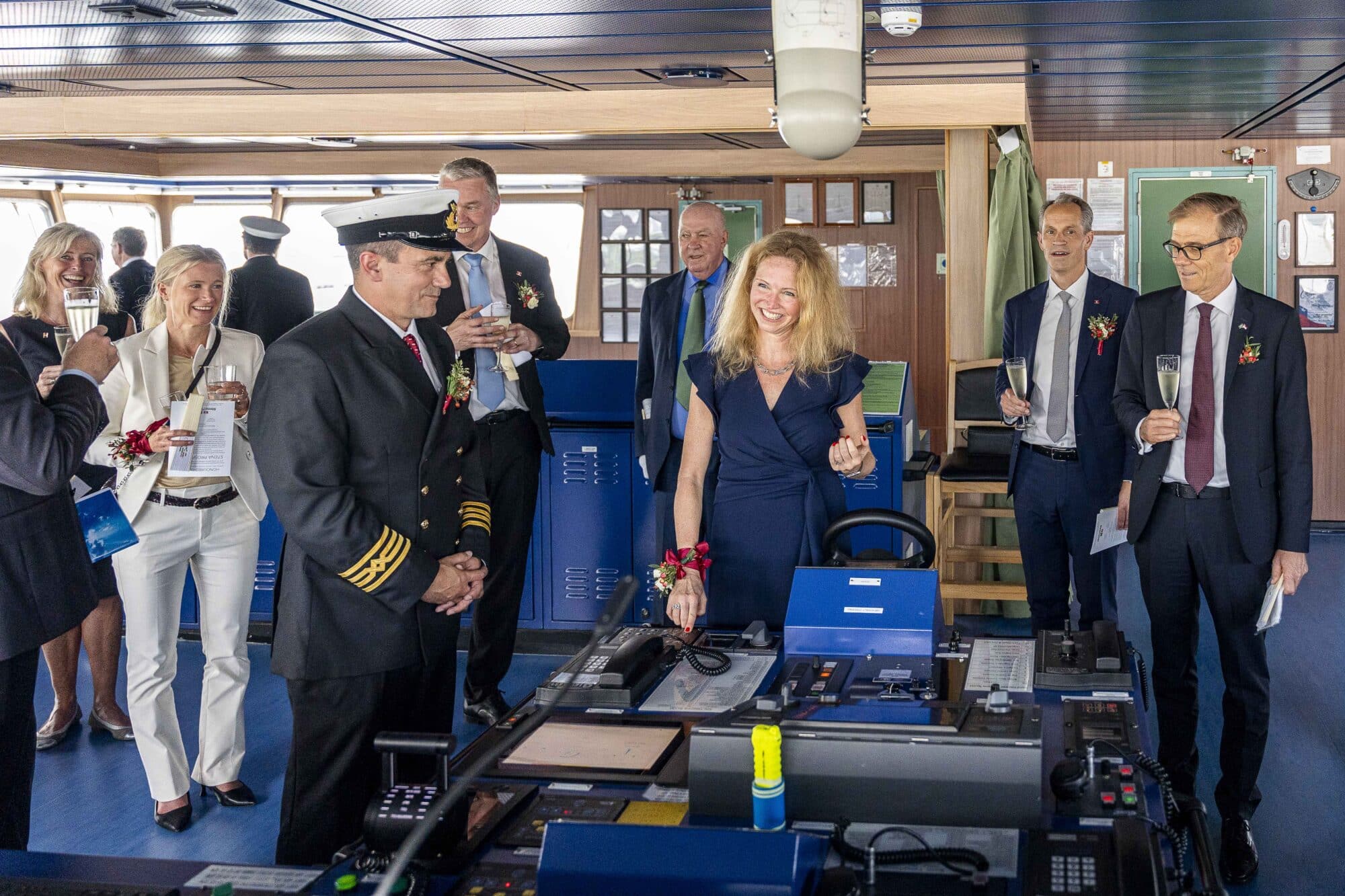 Stena Prosperous is formally named in Singapore - Proman